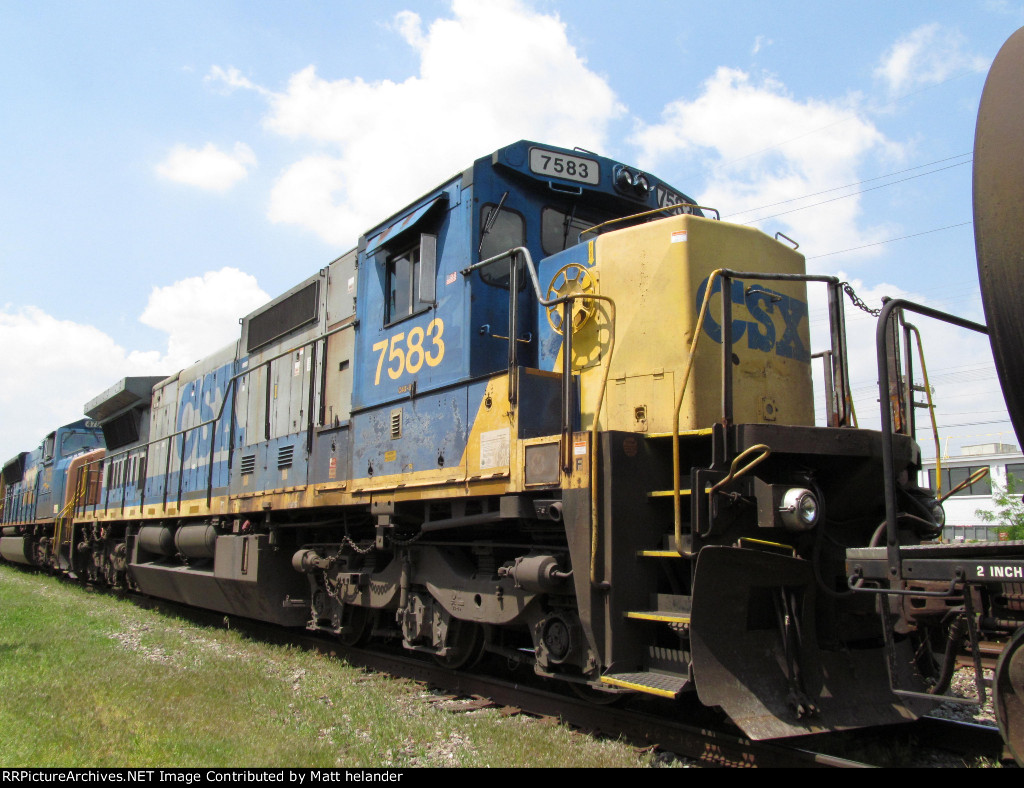 CSX Q573